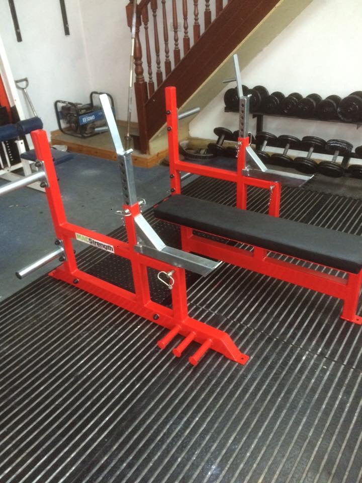 Commercial bench press – Mac Strength gym equipment